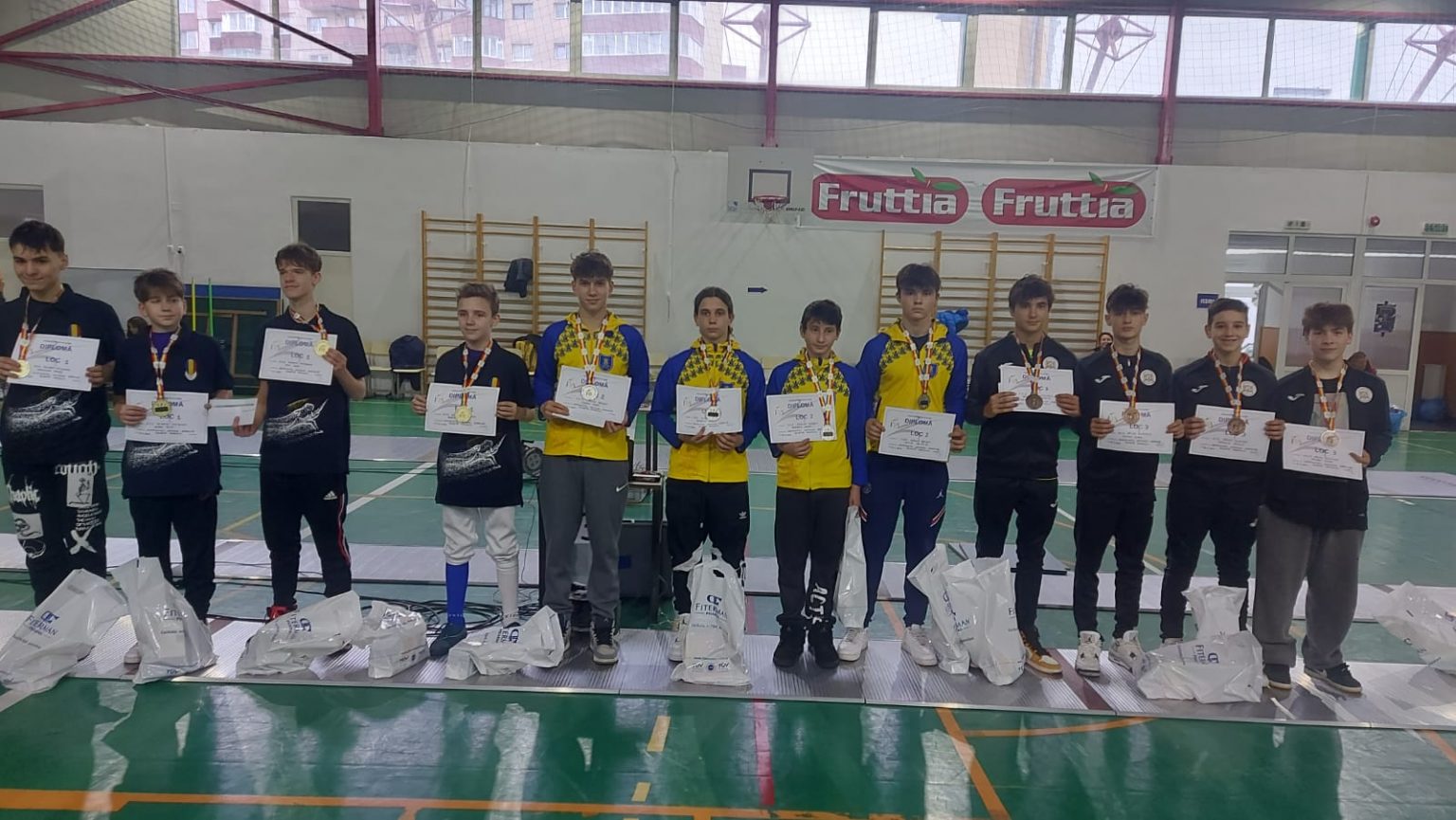 ACS Floreta Timișoara este campioana României U15 la floretă masculin ...